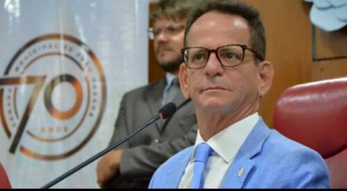 Assembleia propõe e Ricardo referenda honraria a Vinícius - Marcone ...